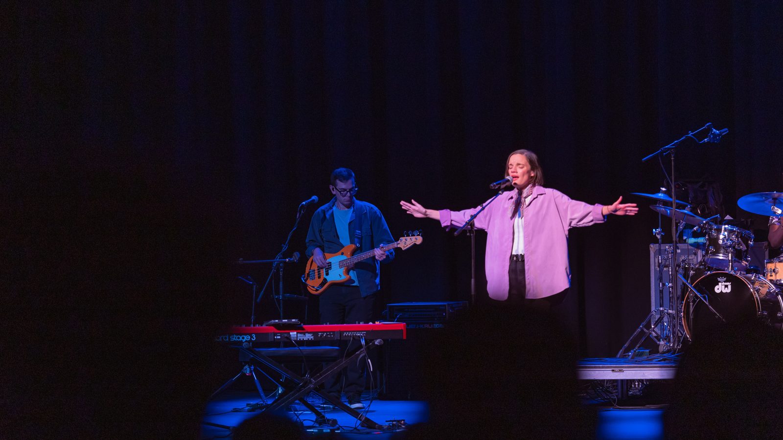 Sarah Kroger – A Night of Worship for a Good Cause- AD Today