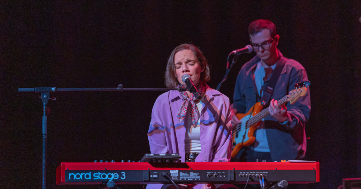 Sarah Kroger – A Night of Worship for a Good Cause- AD Today