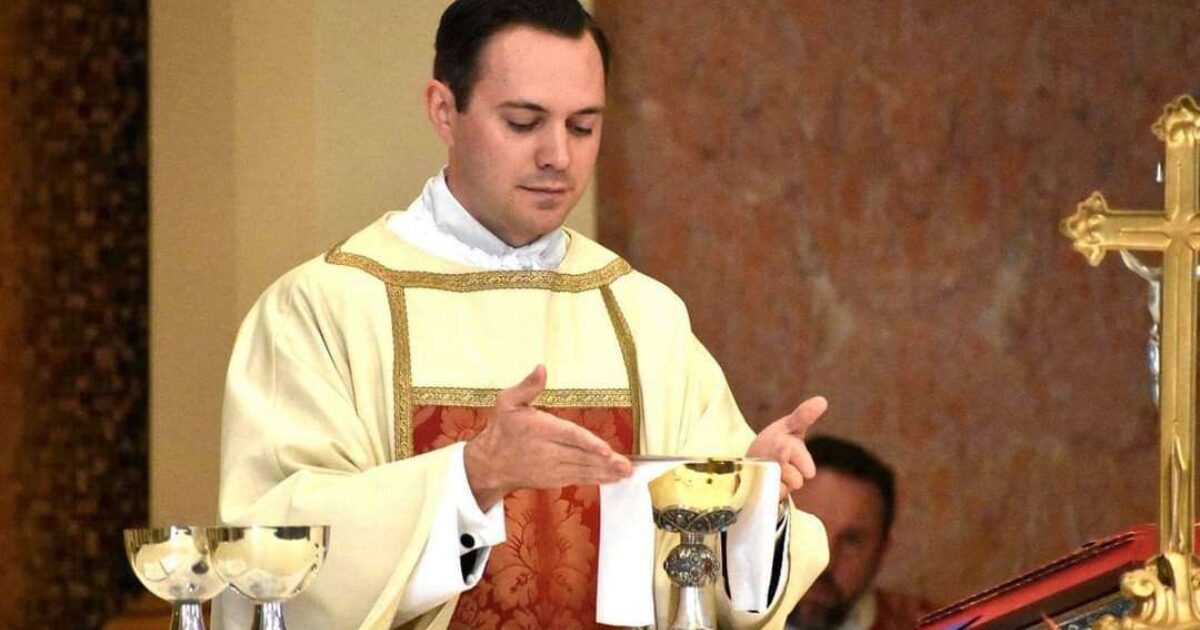 A Reflection: Deacon Philip Maas Knew ‘There Must Be Something More’ - AD Today Español